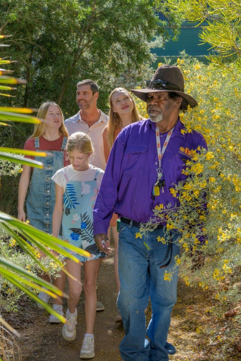 Outback at Isa - Bush Tucker Experience
